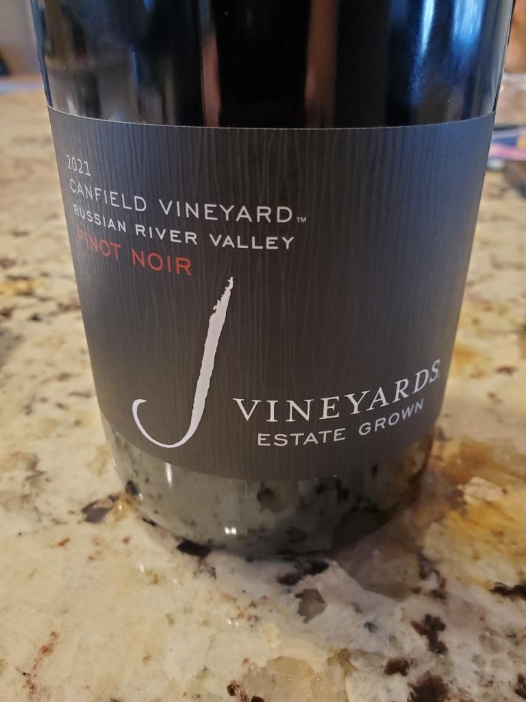 2021 J Vineyards & Winery Pinot Noir Canfield Russian River Valley, USA ...