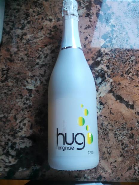 NV Zadi Srl Piave Hug l'originale--Aromatized Wine Cocktail, Italy ...