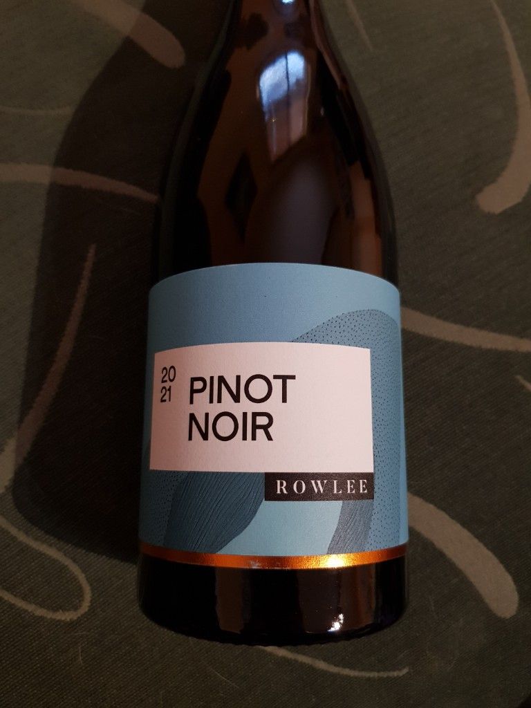2022 Rowlee Wines Pinot Noir, Australia, New South Wales, Central ...
