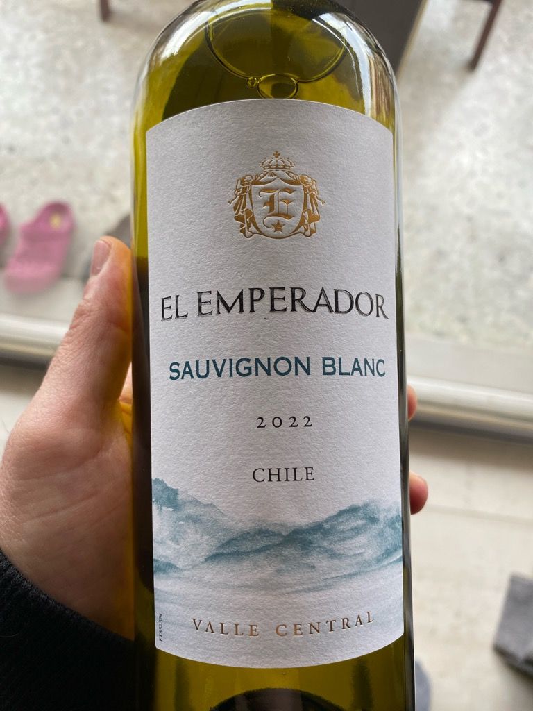 2022 El Emperador Sauvignon Blanc, Chile, Central Valley - CellarTracker