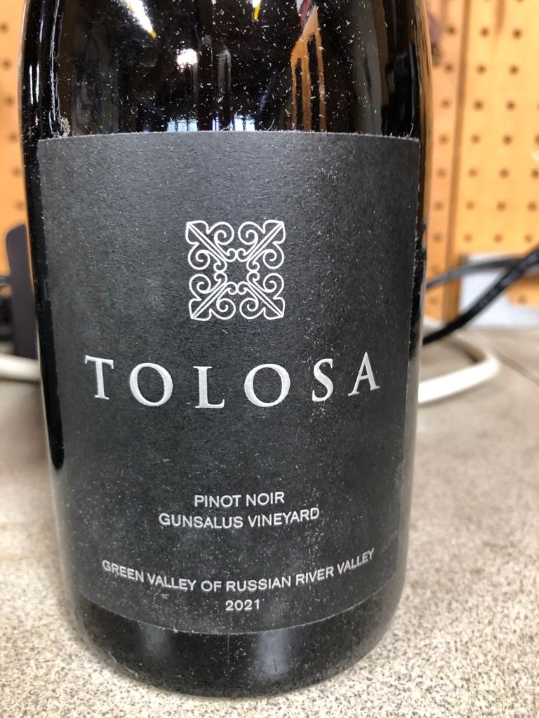 2021 Tolosa Winery Pinot Noir Gunsalus Vineyard, USA, California, North ...