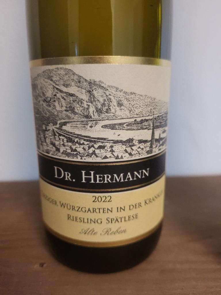 2022 Dr. Hermann Ürziger Würzgarten in der Kranklei Riesling Spätlese Alte Reben Goldkapsel ...