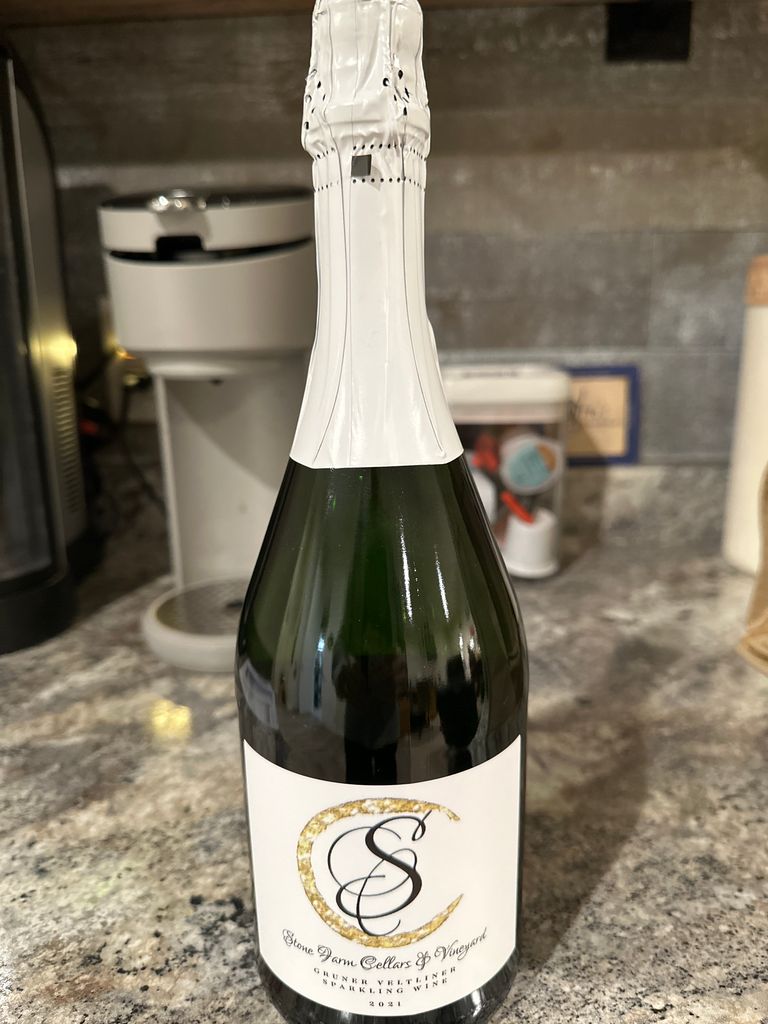 2023 Stone Farm Cellars & Vineyard Sparkling Grüner Veltliner, USA ...