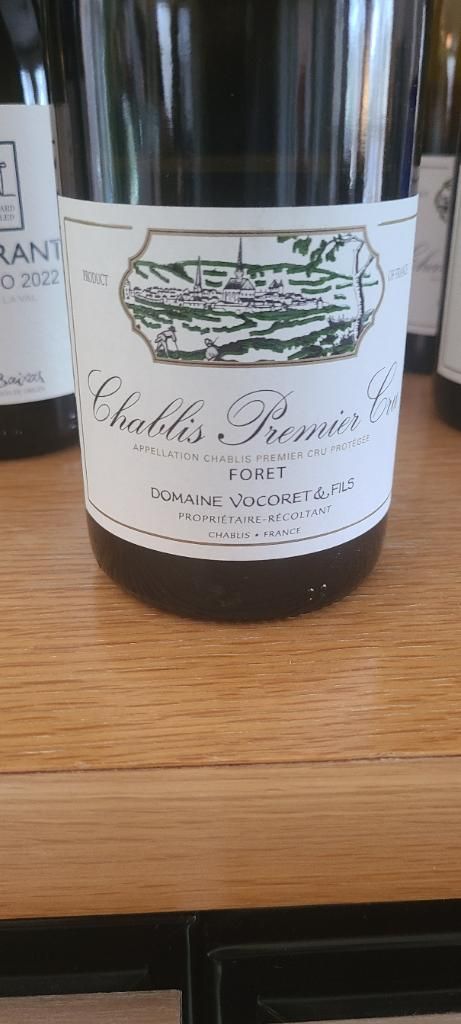 2022 Domaine Vocoret et Fils Chablis 1er Cru Les Forêts, France ...