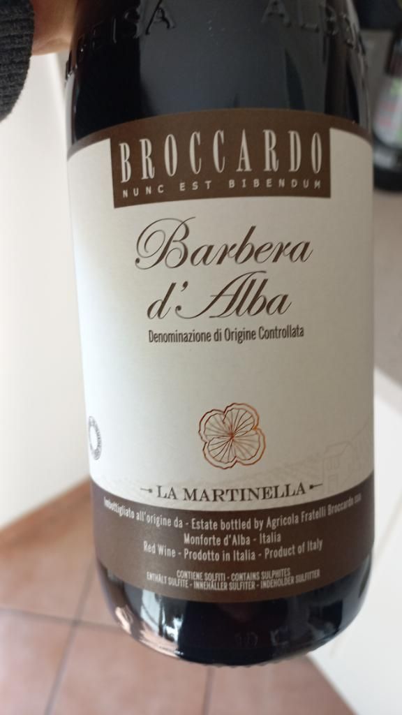 2021 Fratelli Broccardo Barbera d'Alba Martinella, Italy, Piedmont ...