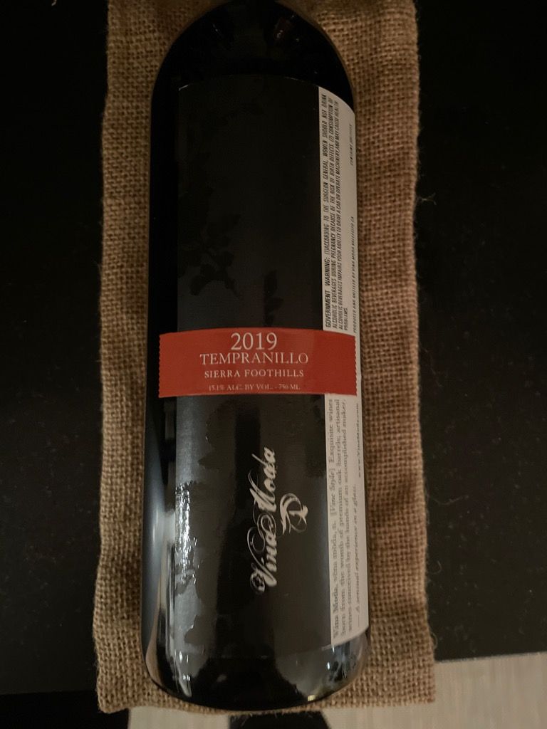 2019 Vina Moda Grenache, USA, California, Sierra Foothills, Calaveras ...