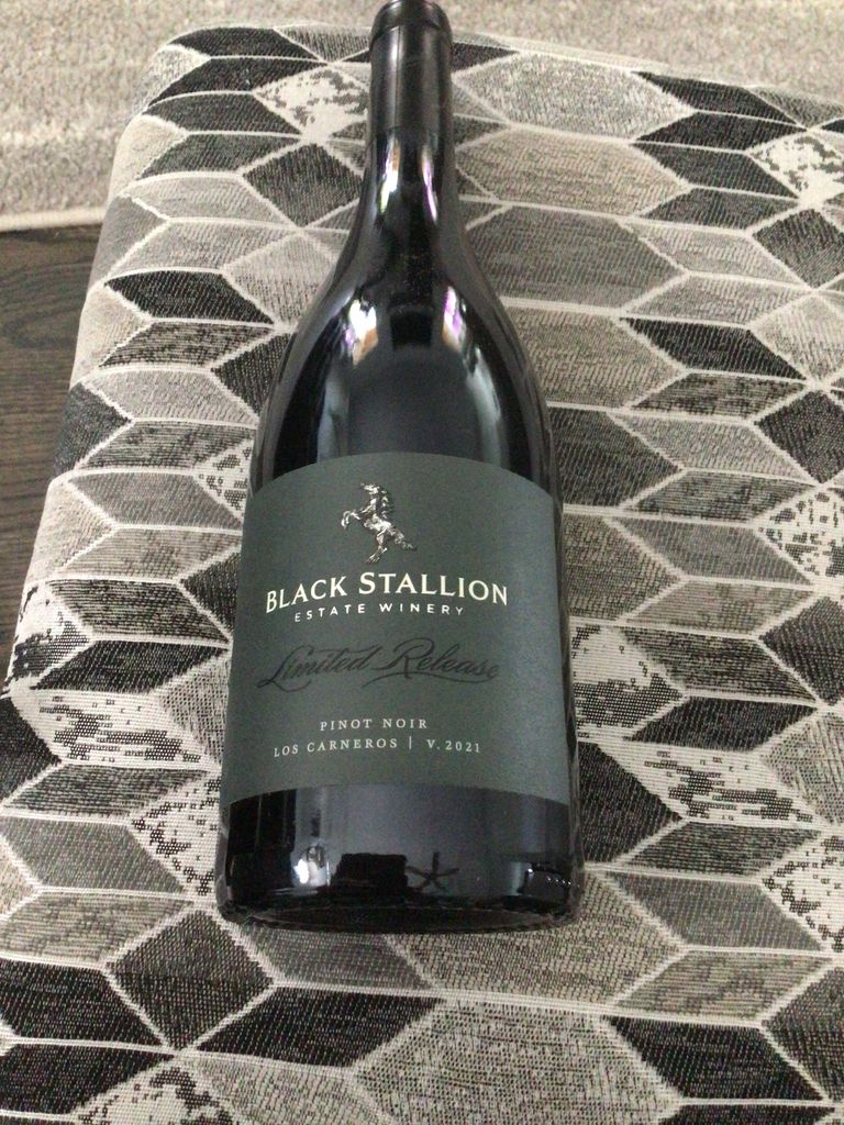 2021 Black Stallion Estate Winery Pinot Noir Limited Release, USA ...