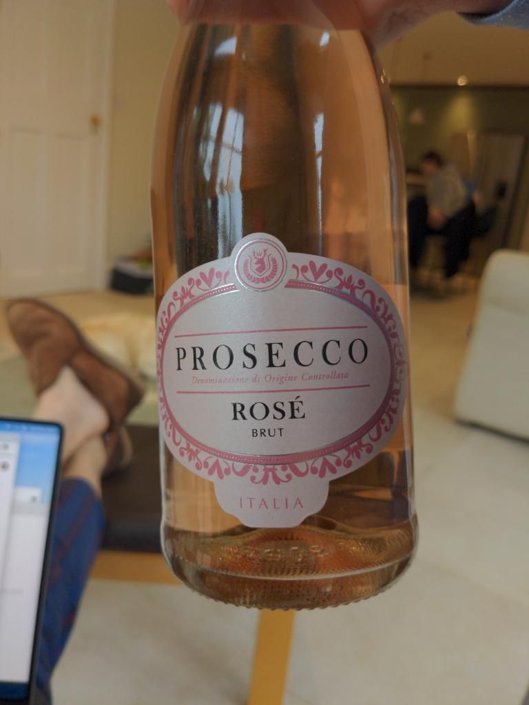 2024 Marks & Spencer Prosecco Conte Priuli Oro Rosa Millesimato, Italy ...
