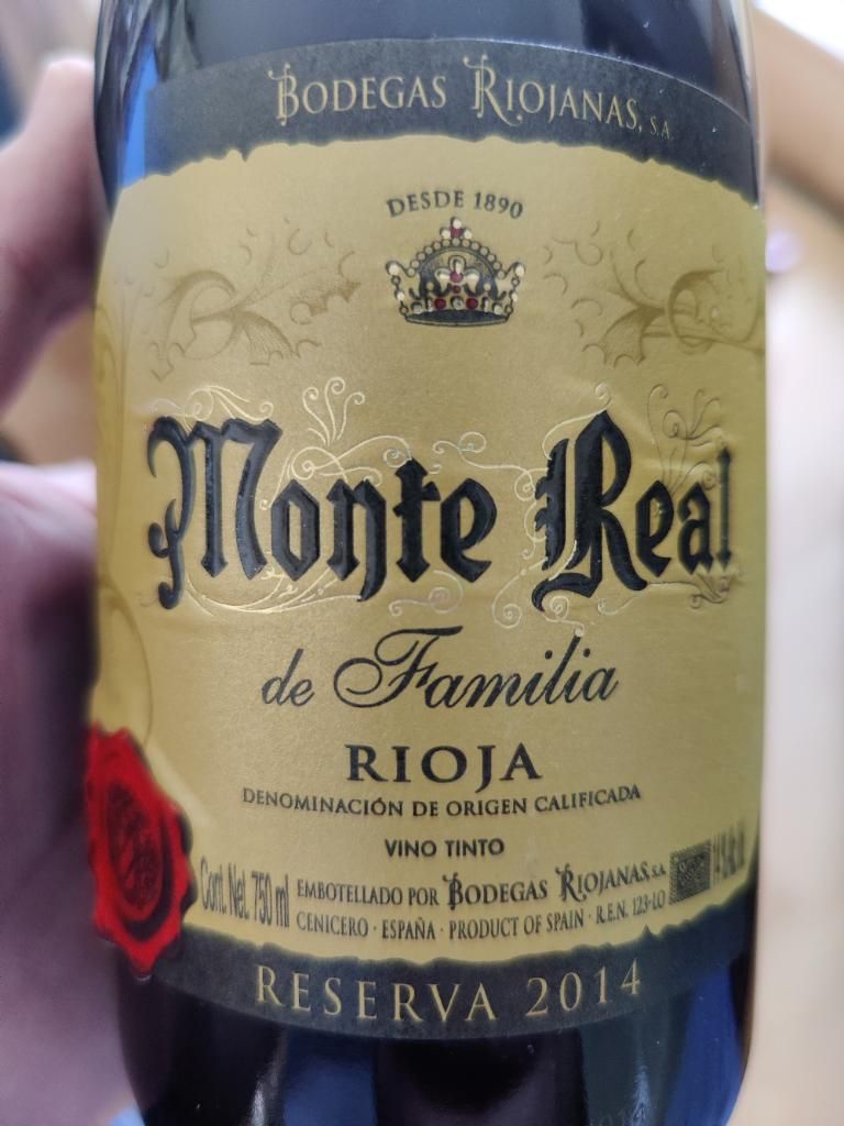 2014 Bodegas Riojanas Rioja Monte Real Reserva de Familia, Spain, La ...