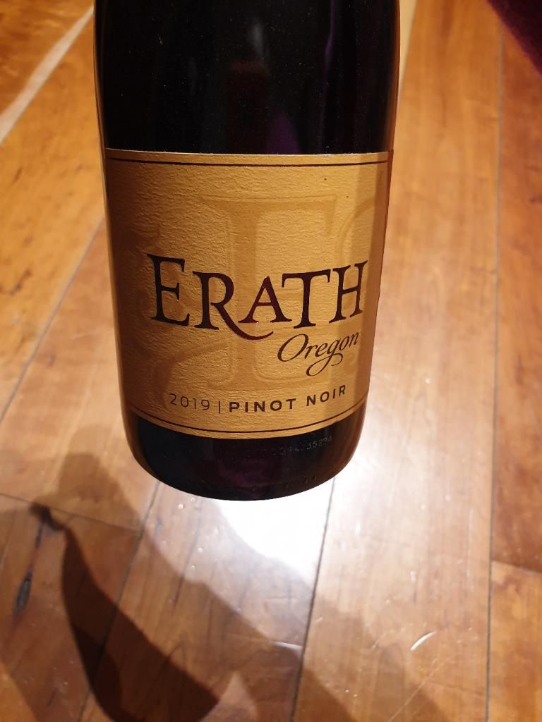 2019 Erath Pinot Noir Battle Creek Vineyards Willamette Valley, USA ...