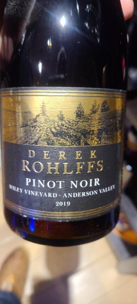 2019 Derek Rohlffs Pinot Noir Wiley Vineyard, USA, California, North ...