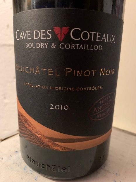 2010 Cave des Côteaux Pinot Noir, Switzerland, Three Lakes, Neuchâtel ...