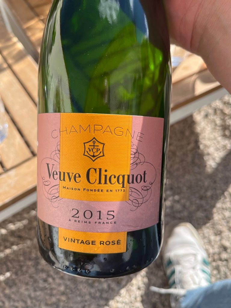 2015 Veuve Clicquot Champagne Pink Label Fridge Gift Pack Reims, France ...