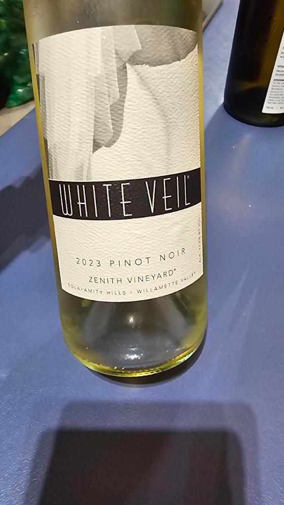 2022 Zenith Vineyard Pinot Noir White Veil, USA, Oregon, Willamette ...