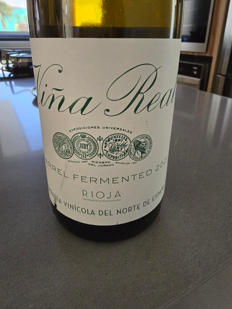 2021 C.V.N.E. (Compañía Vinícola del Norte de España) Rioja Viña Real ...