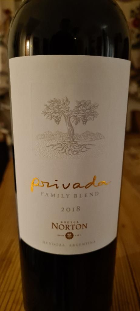 2018 Bodega Norton Privada Family Blend Mendoza, Argentina, Mendoza - CellarTracker