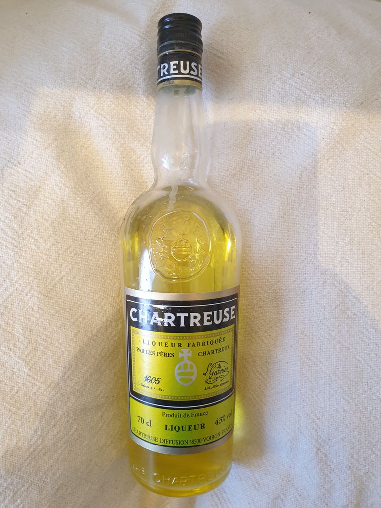 2018 L Garnier Chartreuse Yellow, France - CellarTracker