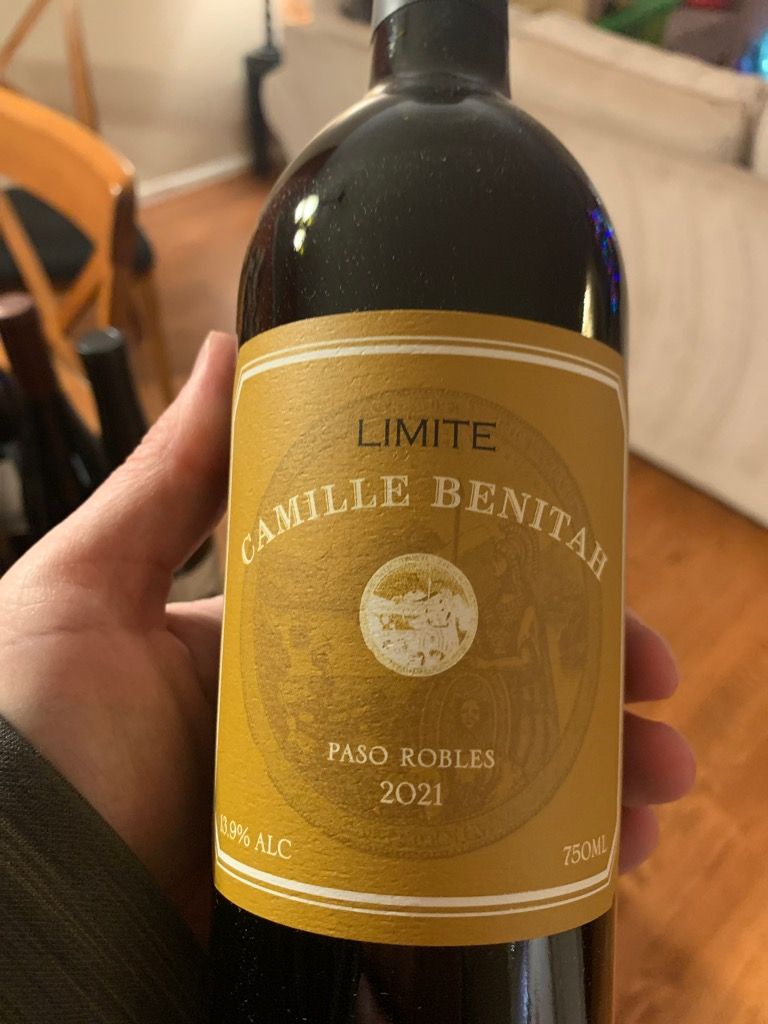 2021 Camille Benitah Limité, USA, California, Central Coast, Paso ...