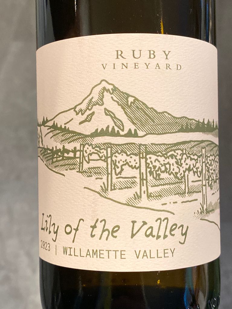 2023 Ruby Vineyard Lily of the Valley, USA, Oregon, Willamette Valley ...