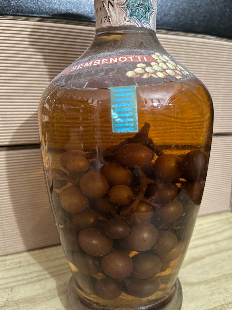 NV Sembenotti Uva Distillato, Italy, Trentino Alto-Adige / Veneto ...