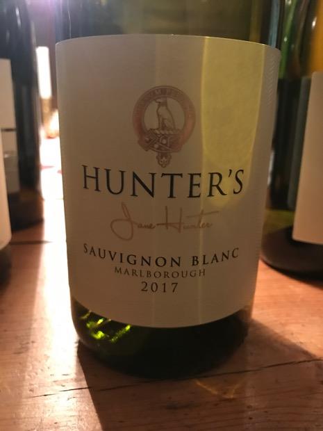 2017 Hunter's Sauvignon Blanc, New Zealand, South Island, Marlborough ...
