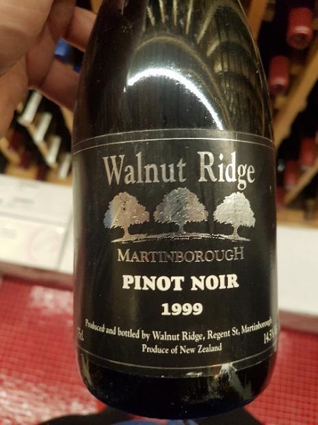 1998 Walnut Ridge Wines Pinot Noir, New Zealand, North Island ...