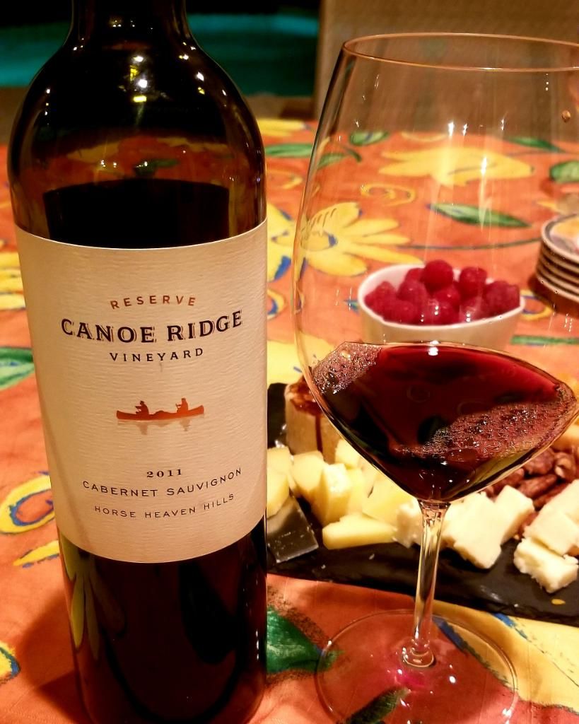 NV Canoe Ridge Cabernet Sauvignon Reserve, USA, Washington, Columbia ...
