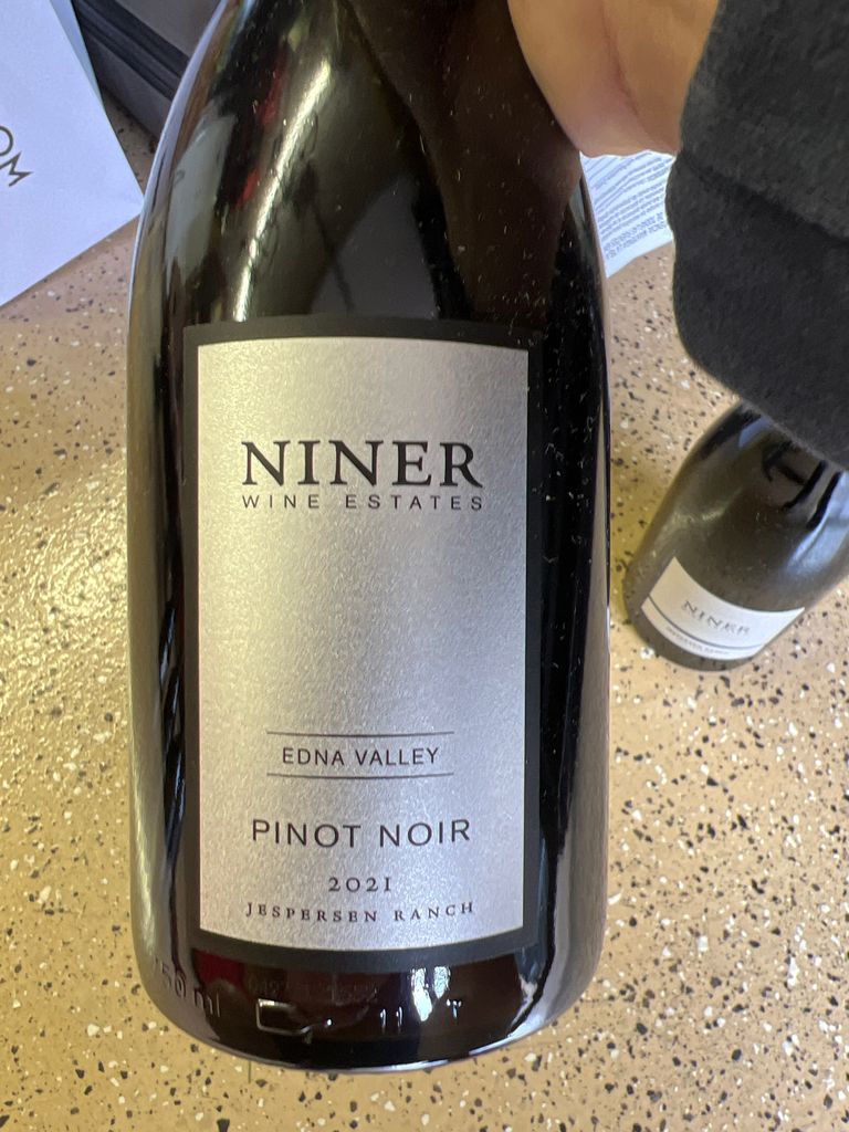 2021 Niner Wine Estates Pinot Noir Jespersen Ranch, USA, California ...