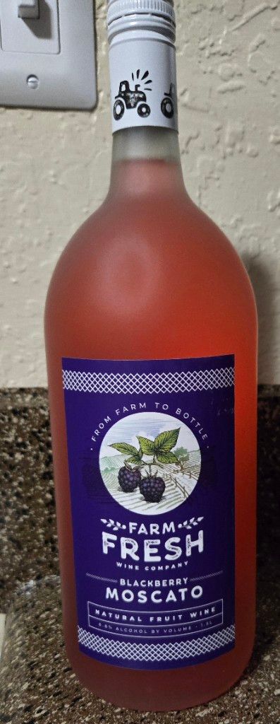 NV Farm Fresh Wine Company Blackberry Moscato, USA, Michigan ...