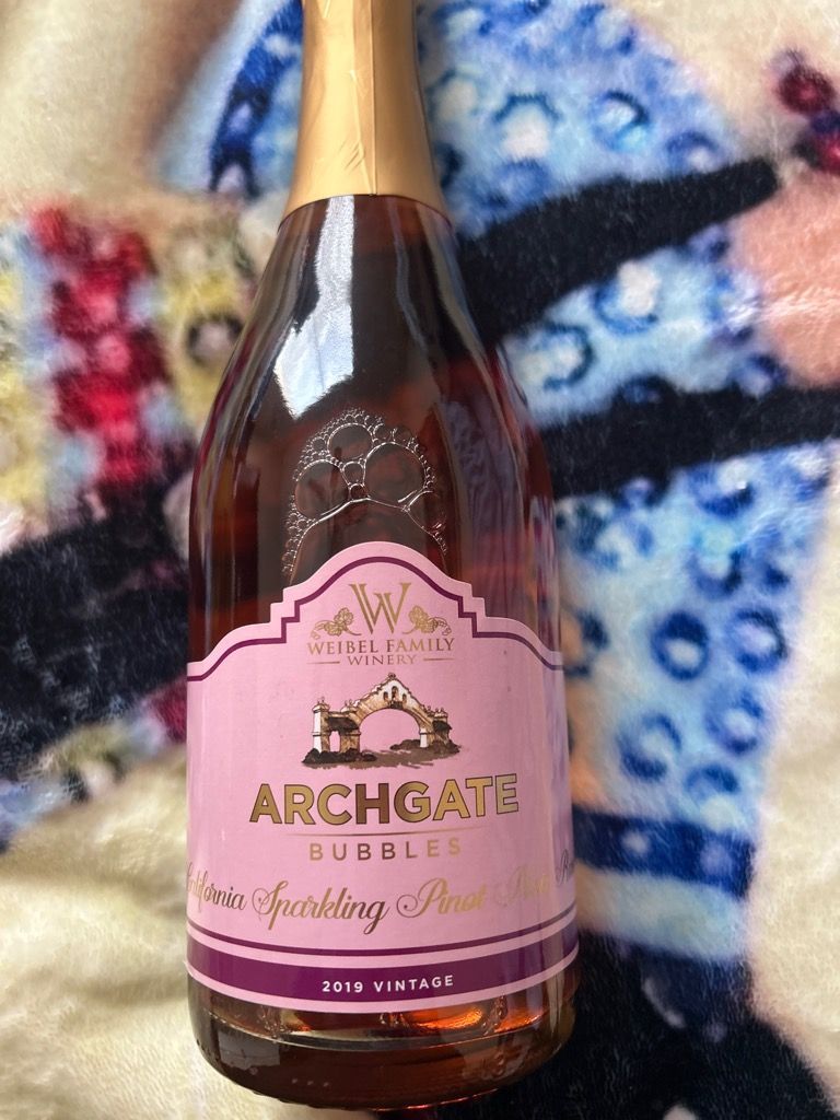 2019 Weibel Family Vineyards & Winery Syrah Archgate Bubbles Lodi, USA ...