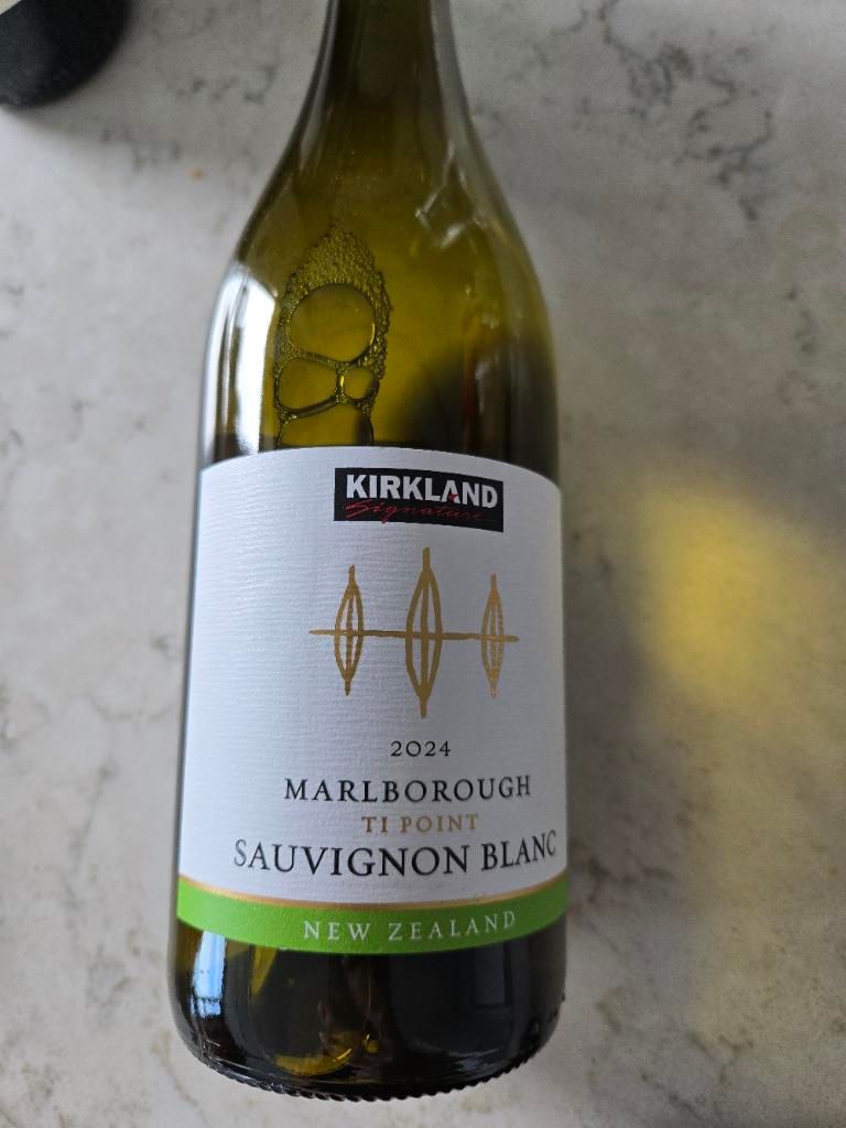 2024 Kirkland Signature Sauvignon Blanc Ti Point, New Zealand, South ...