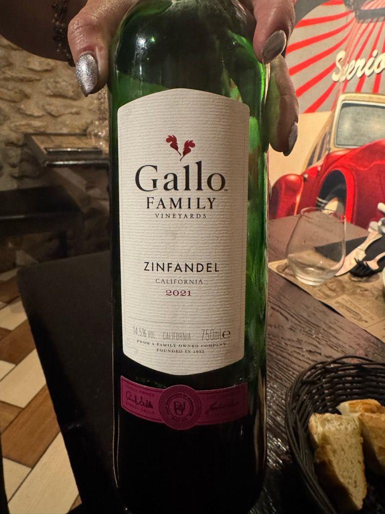 2021 Gallo Family Vineyards / Gallo of Sonoma Zinfandel, USA ...