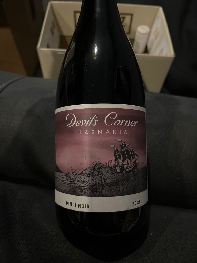 2021 Devil's Corner Pinot Noir, Australia, Tasmania - CellarTracker