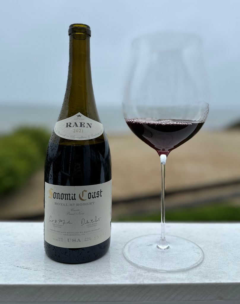 2021 Raen Winery Pinot Noir Royal St. Robert, USA, California, Sonoma ...