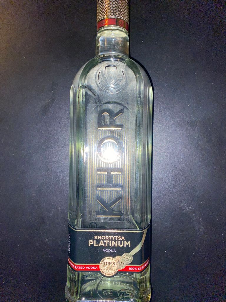 NV Khortytsa Platinum Vodka, 40.0%, Ukraine, Donetsk, Artemovsk ...