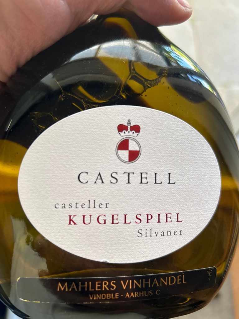 2023 Fürstlich Castell'sches Domänenamt Casteller Kugelspiel Silvaner ...