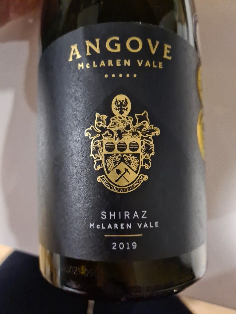 2019 Angove Shiraz Family Crest McLaren Vale, Australia, South ...