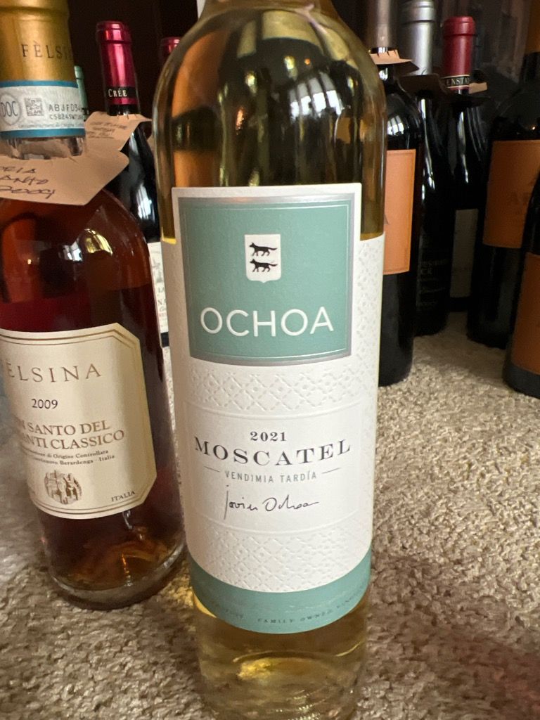 2021 Bodegas Ochoa Moscatel Navarra Vendimia Tardía, Spain, Navarra ...