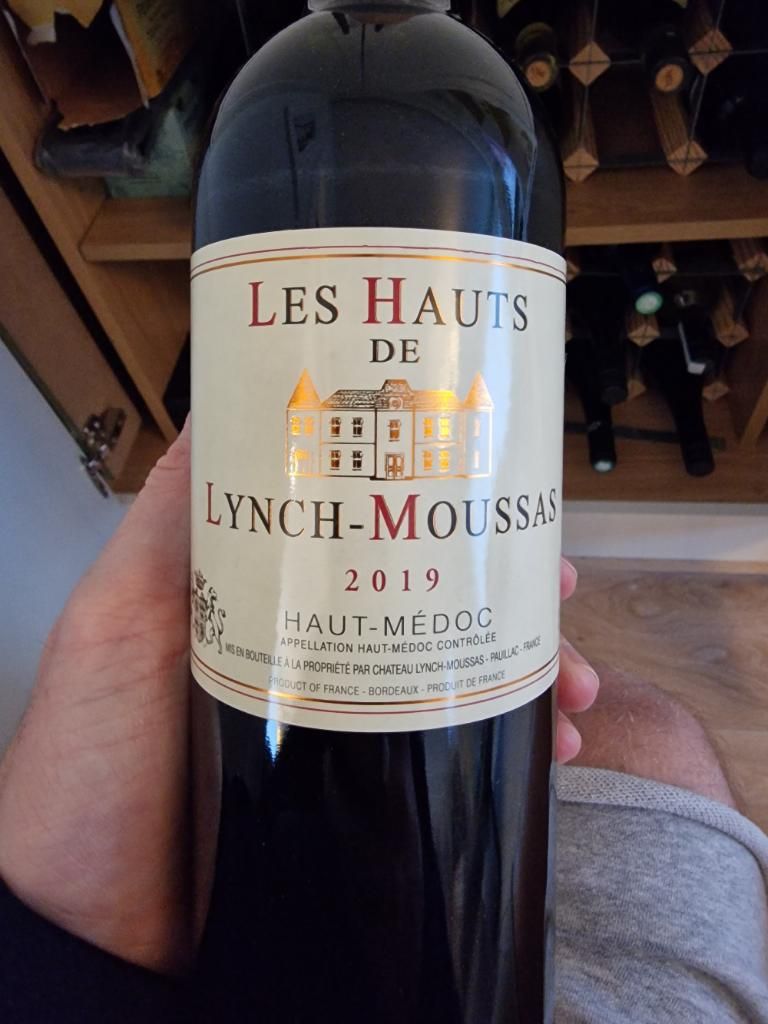 2022 Les Hauts de Lynch-Moussas, France, Bordeaux, Médoc, Haut-Médoc - CellarTracker