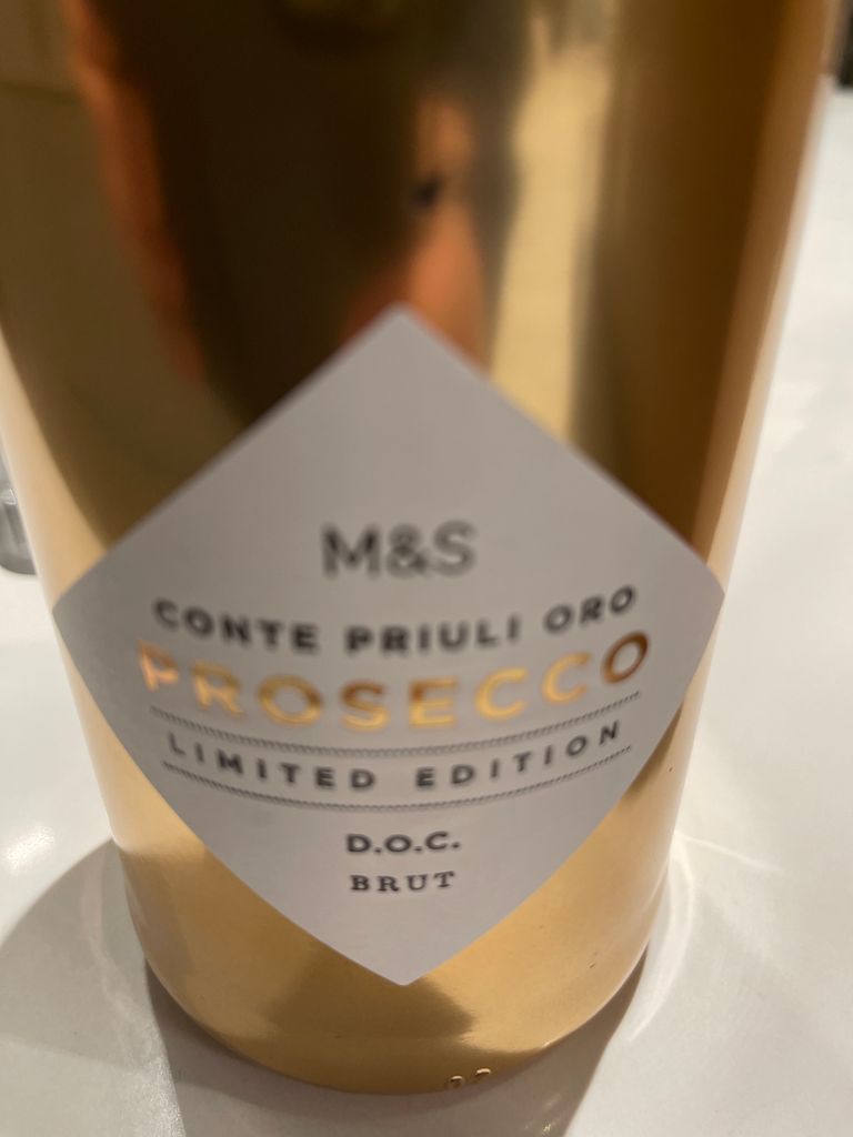2021 Marks & Spencer Prosecco Conte Priuli Oro Millesimato, Italy ...