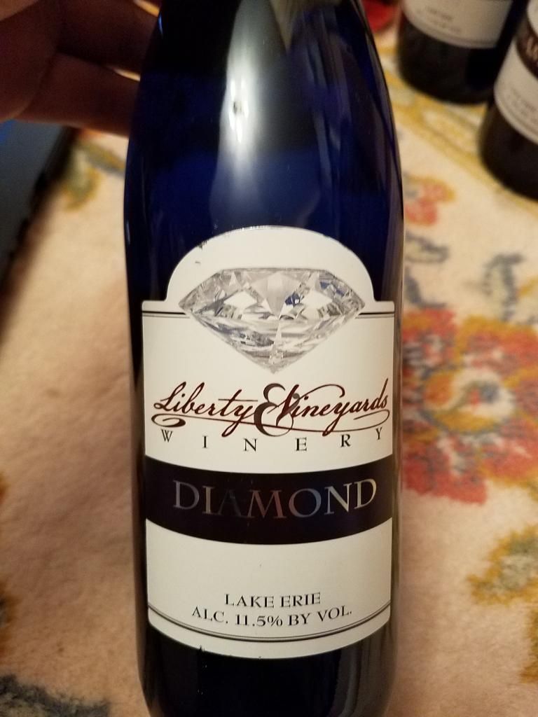 2013 Liberty Vineyards Winery Diamond Dry, USA, New York, Lake Erie ...