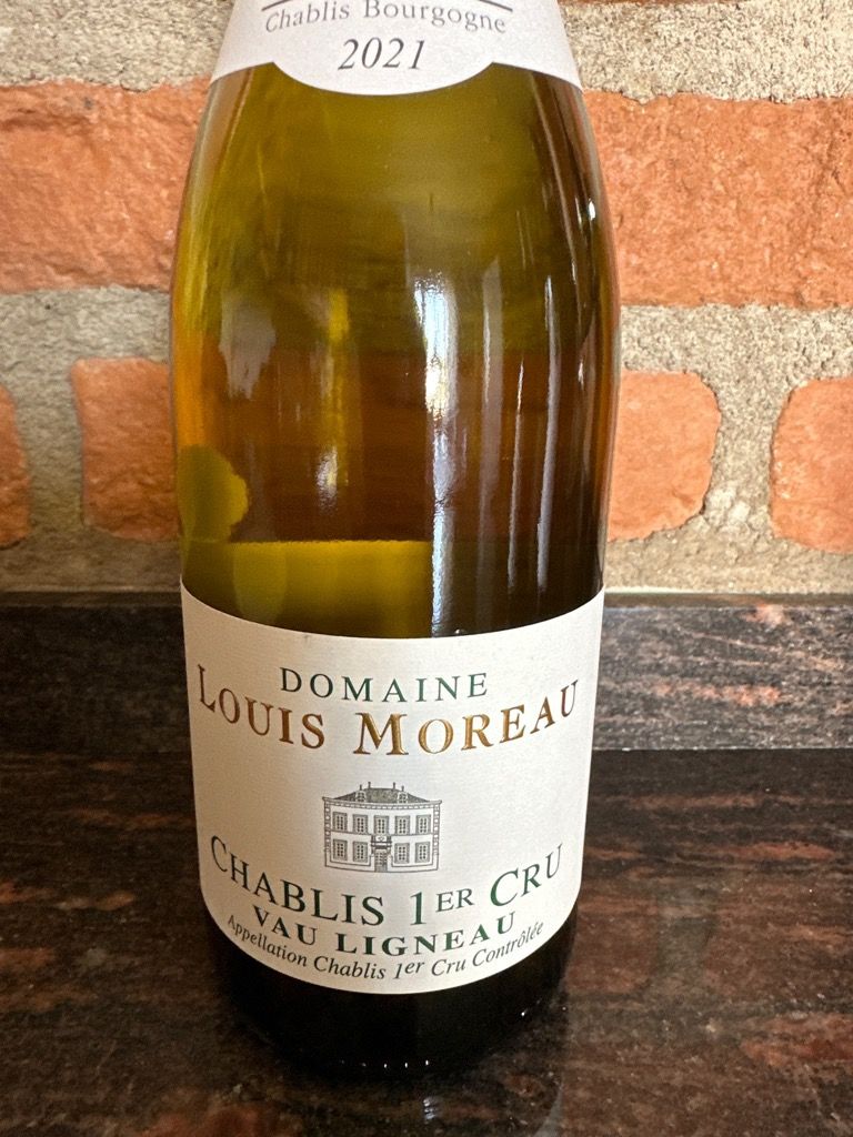 NV Domaine Louis Moreau Chablis 1er Cru Les Fourneaux, France, Burgundy ...