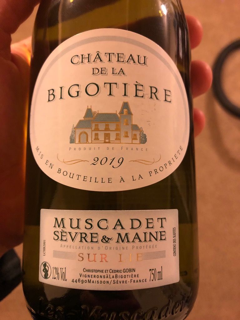 2020 Domaine de la Bigotiere Muscadet de Sèvre-et-Maine sur lie, France ...