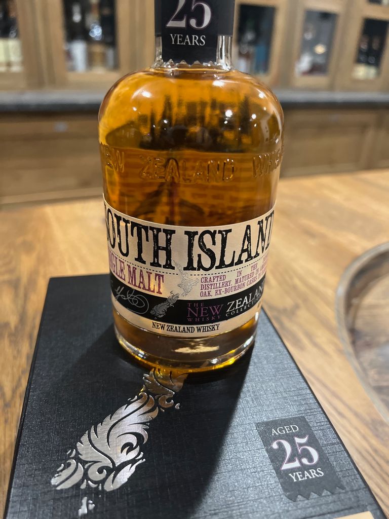 NV The New Zealand Whisky Collection South Island Single Malt Aged 25 ...