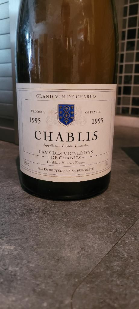 1995 La Cave des Vignerons de Chablis Chablis Grand vin de Chablis ...