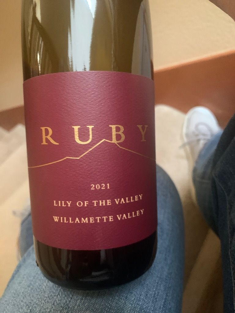 2021 Ruby Vineyard Lily of the Valley, USA, Oregon, Willamette Valley ...