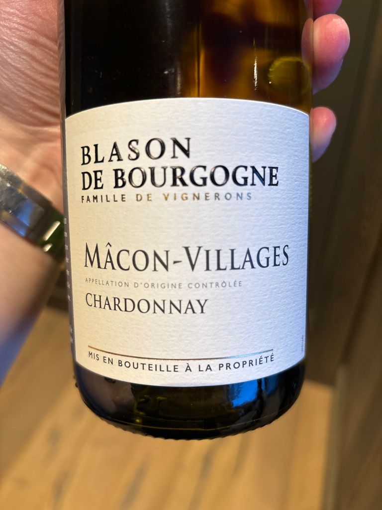 2021 Blason de Bourgogne Mâcon-Villages, France, Burgundy, Mâconnais ...