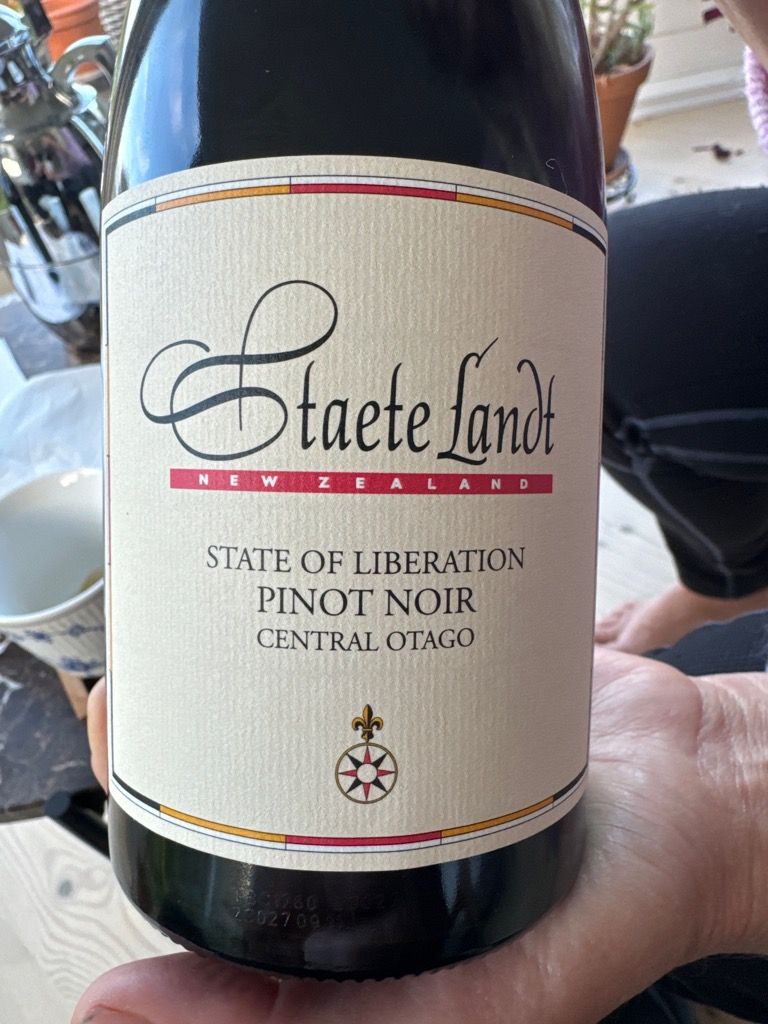 2022 Staete Landt Pinot Noir State of Liberation, New Zealand, South ...