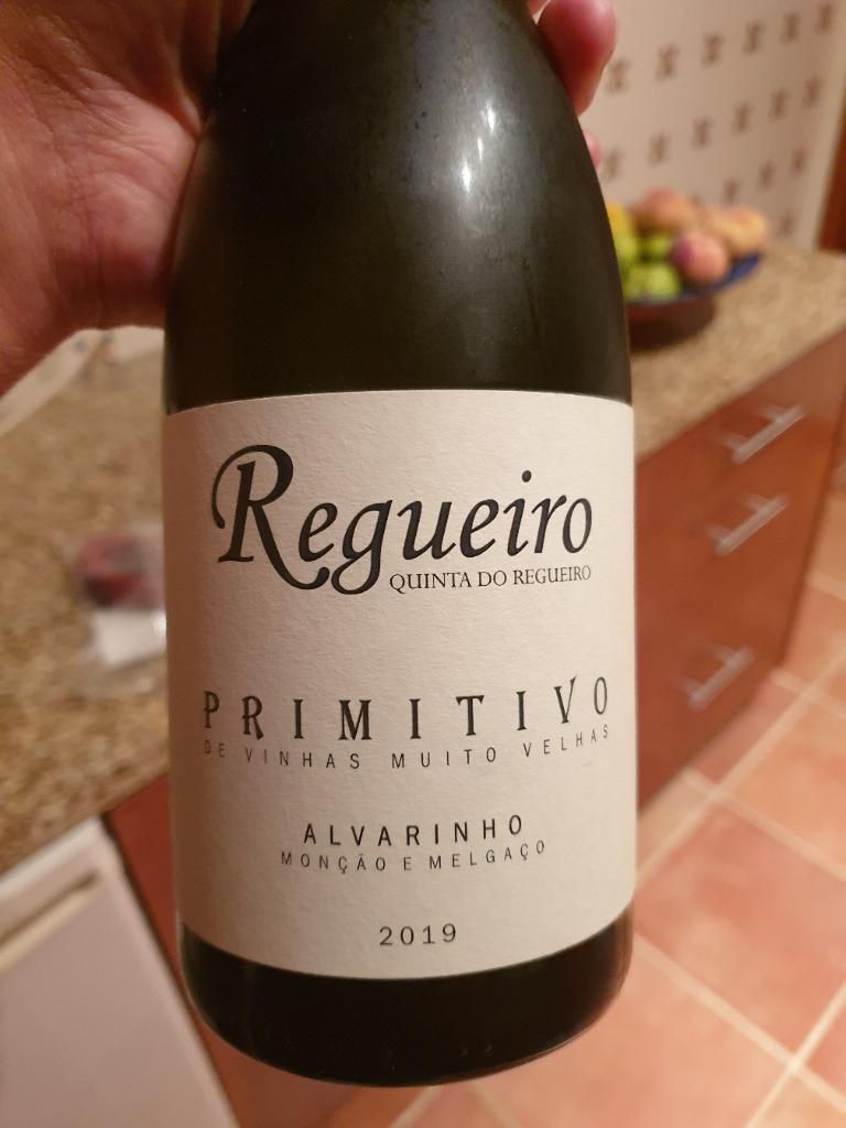 2021 Quinta do Regueiro Alvarinho Vinho Verde Primitivo, Portugal ...