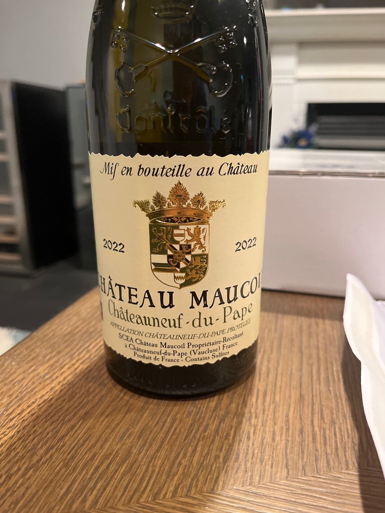 2022 Château Maucoil Châteauneuf-du-Pape Blanc, France, Rhône, Southern ...